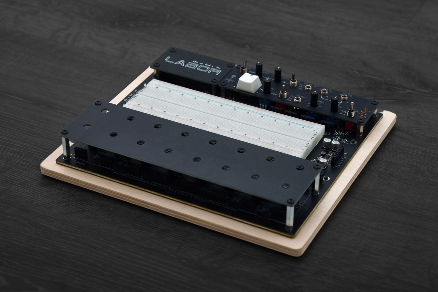 Erica Synths EDU DIY Labor: Synthesizer-Baukasten zum Experimentieren ...